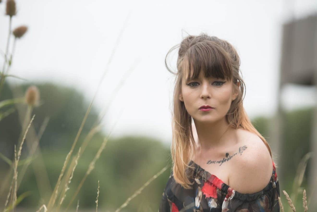 interviewing thea rose - Phlogger meets up with a petite model